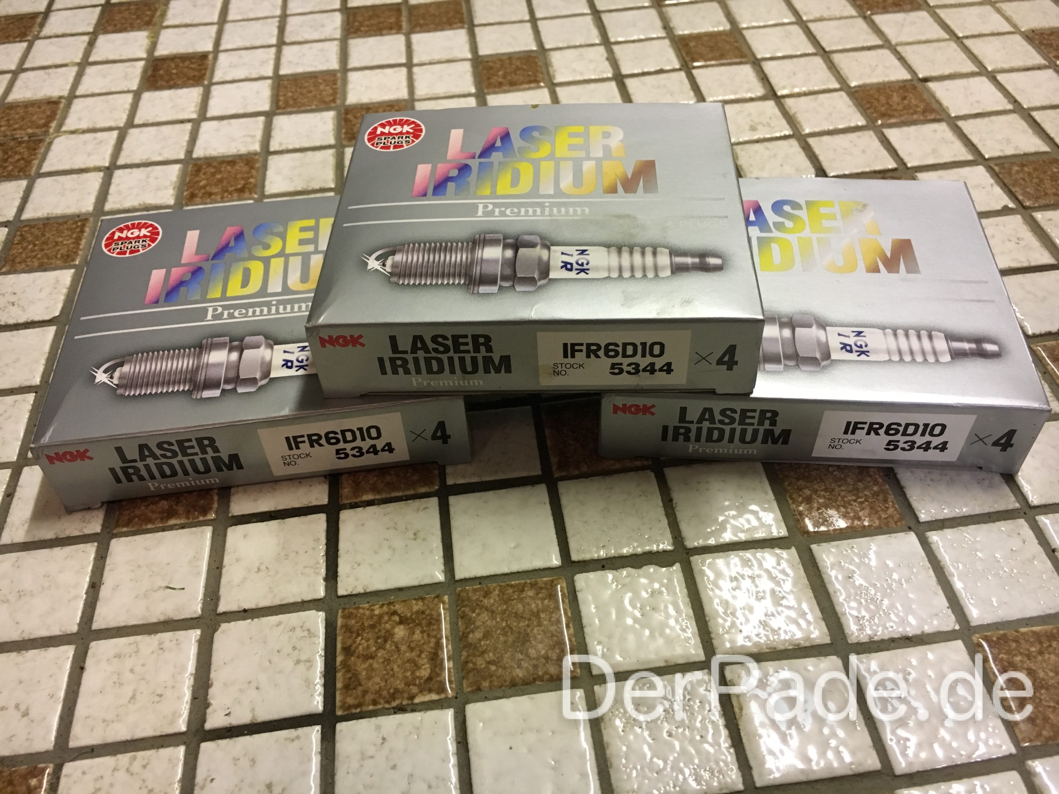 Anleitung: Zündkerzen und Zündkabel am M112/M113 wechseln - Der Pade